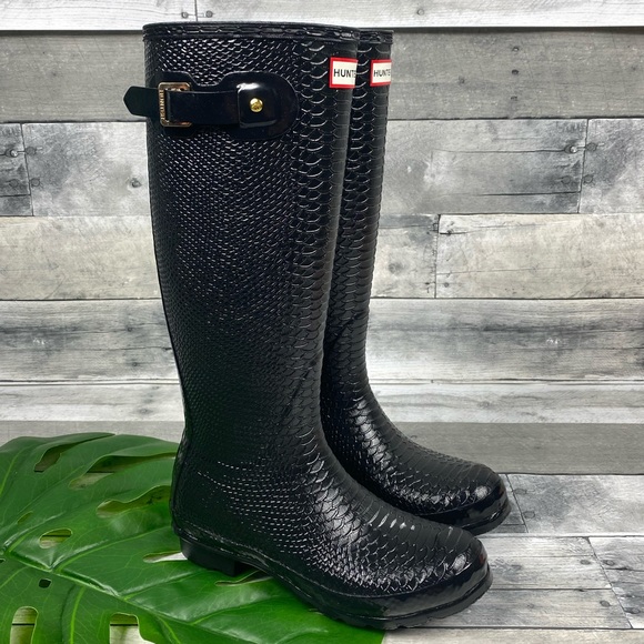 Hunter | Shoes | Hunter Perfect Pairs Crocodile Embossed Boots Shoe ...